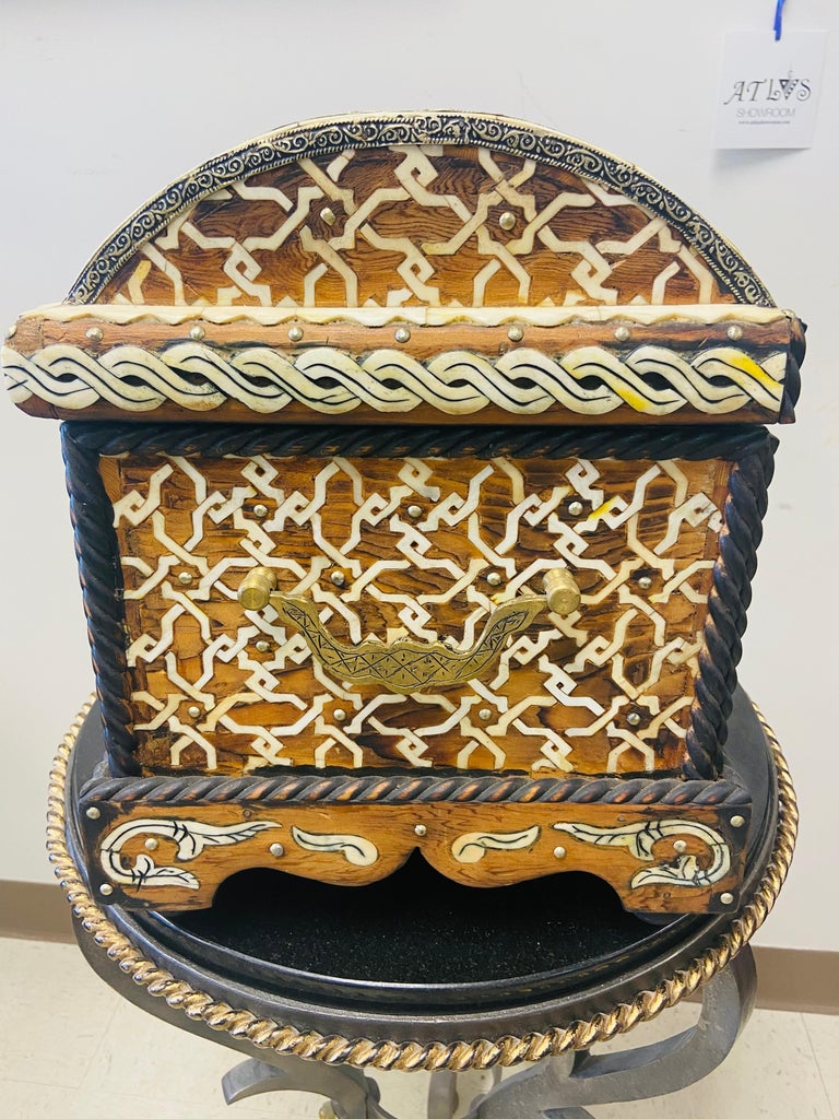 Midcentury Bone Inlaid Chest Box or Jewelry Casket For Sale at 1stDibs