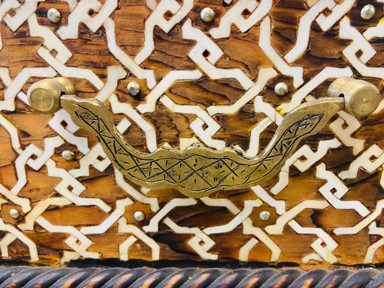 Midcentury Bone Inlaid Chest Box or Jewelry Casket For Sale at 1stDibs