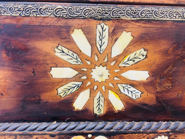 Midcentury Bone Inlaid Chest Box or Jewelry Casket For Sale at 1stDibs