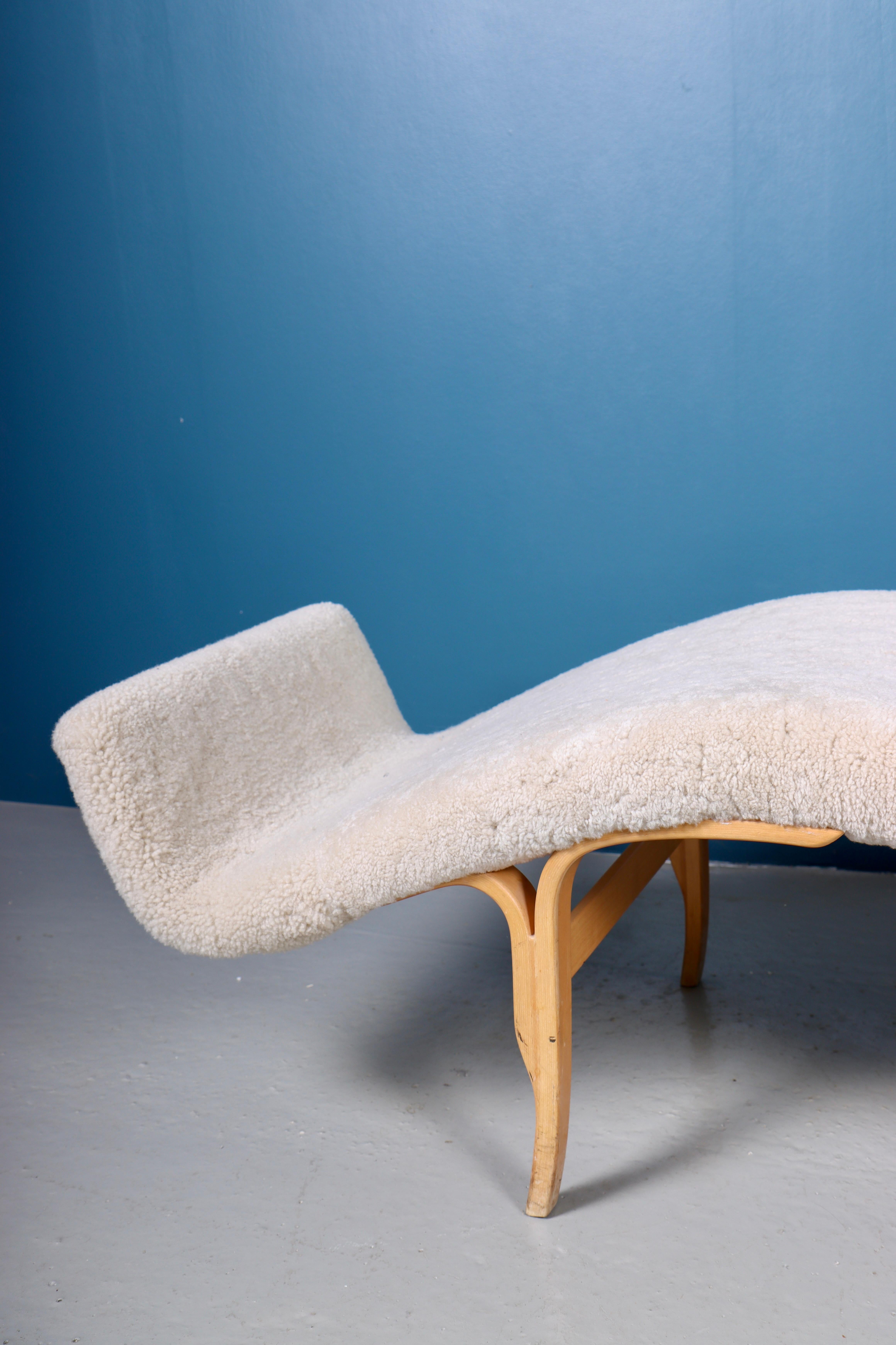 Midcentury Chaise Long Model Pernilla 3 Designed by Bruno Mathsson For ...