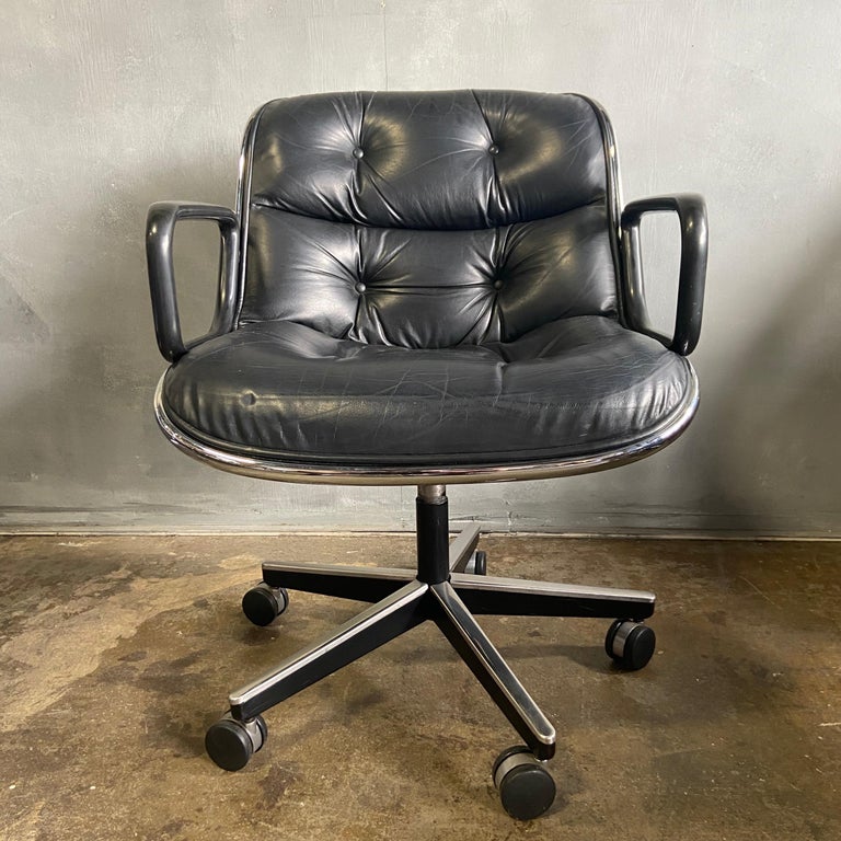 Midcentury Charles Pollock Executive Chairs for Knoll in Black at 1stDibs