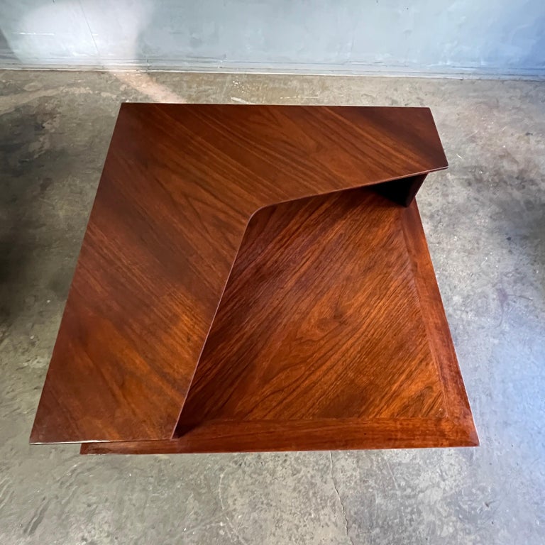 Midcentury Corner Two Tier Table by Founders For Sale at 1stDibs