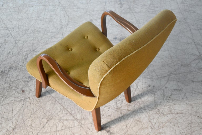 Midcentury Danish Clam Style Lounge Chair, 1950s For Sale at 1stDibs