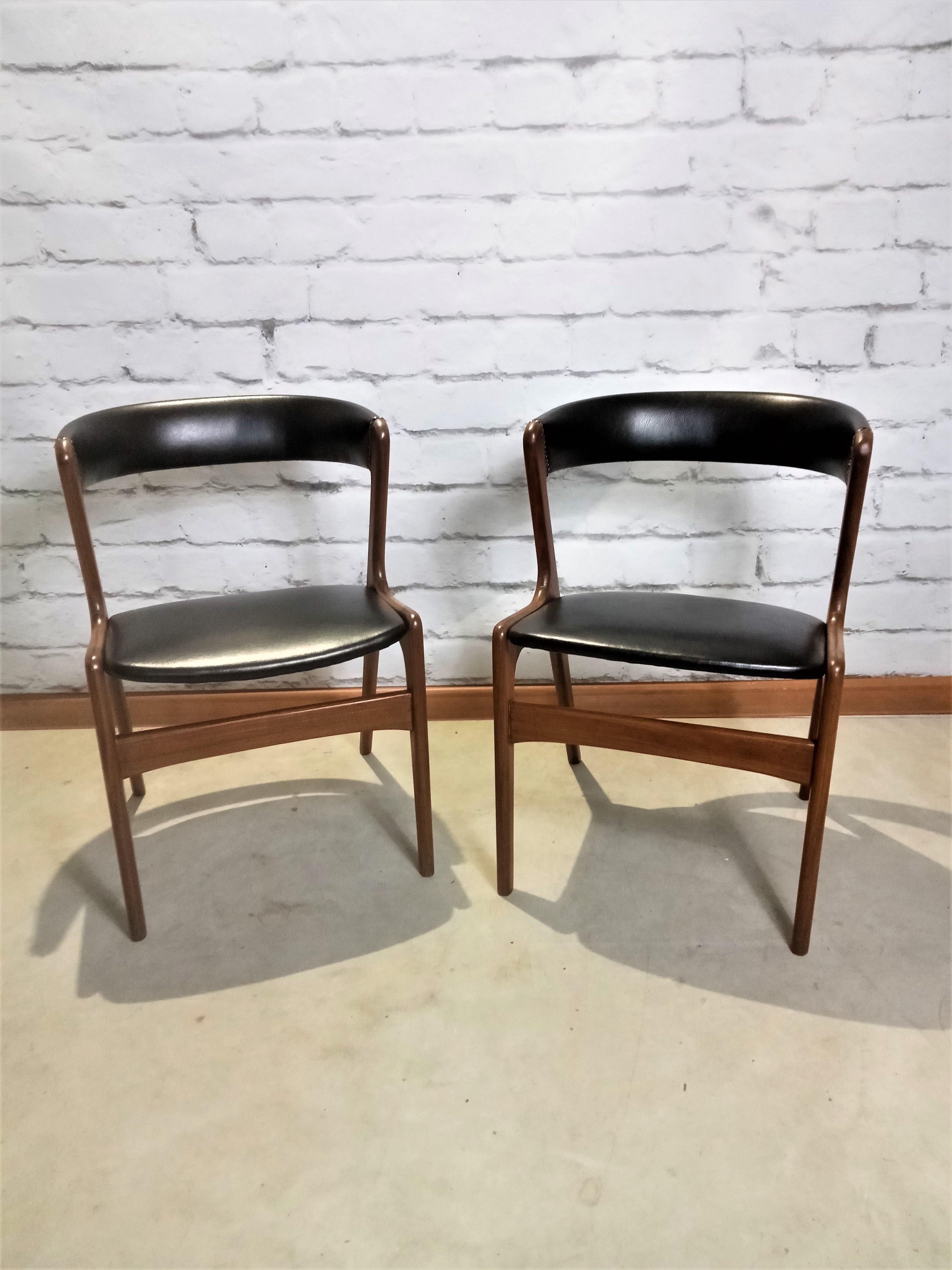Midcentury Danish Fire Chairs by Kai Kristiansen, Set of Two at 1stDibs ...