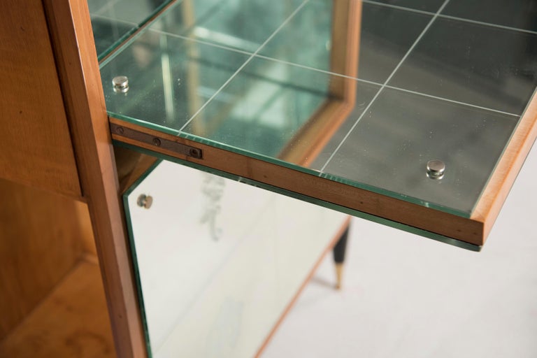 Midcentury Italian Mirrored Bar Cabinet For Sale at 1stDibs