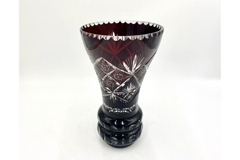 Mid Century Maroon Crystal Vase, Poland, 1960s For Sale at 1stDibs
