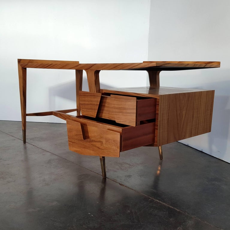 Mid-Century Modern Chestnut Desk with Bronze Sabots, Attributed to Gio ...