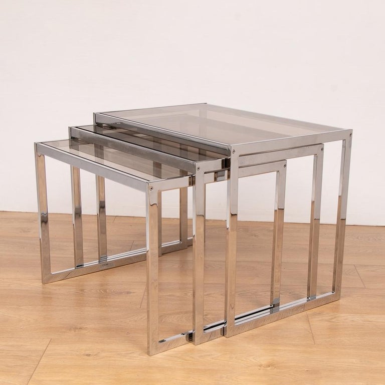 Midcentury Nest of Tables by Howard Miller For Sale at 1stDibs
