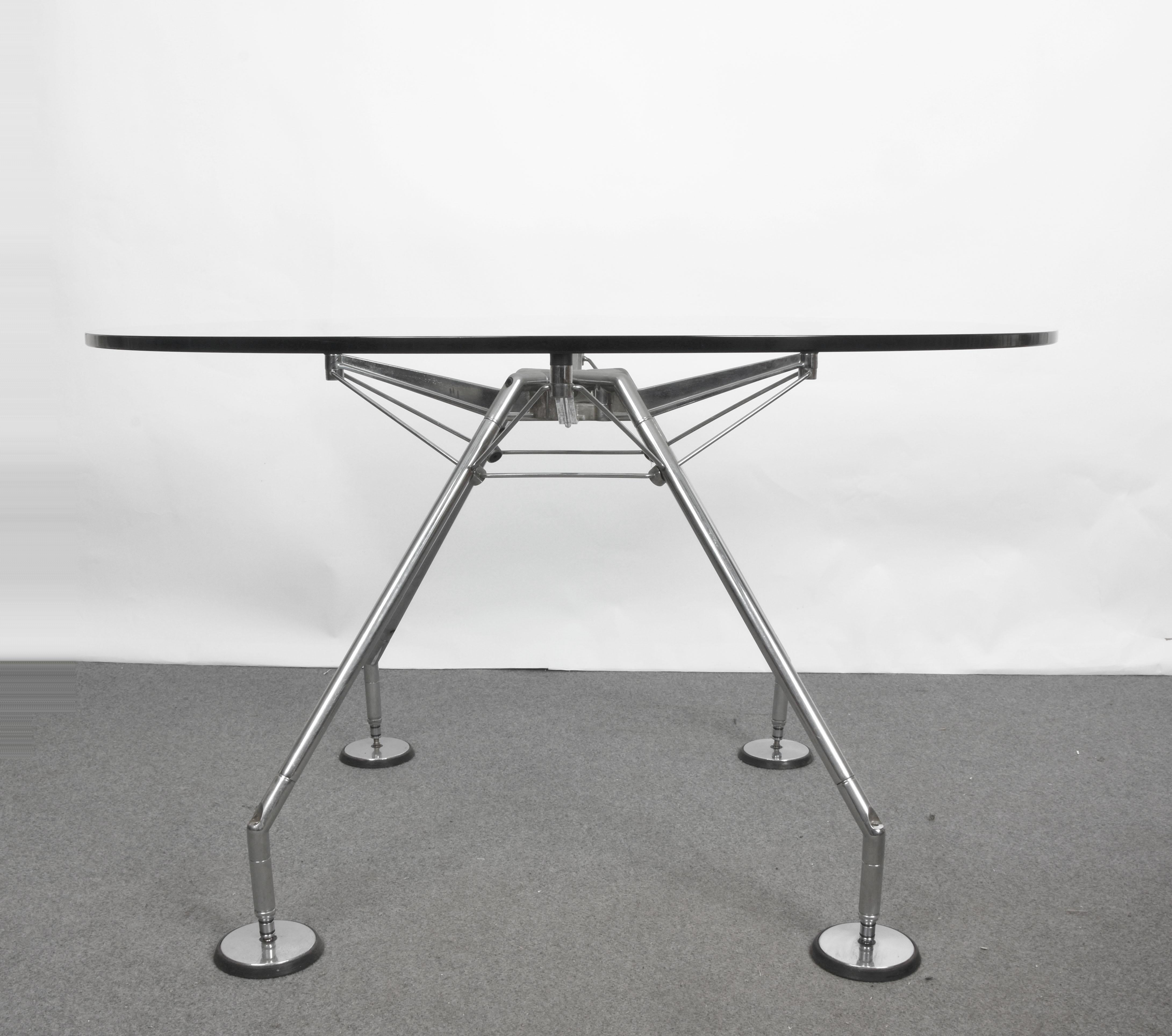 Midcentury Norman Foster Round "Nomos" Italian Dining Table for Tecno ...