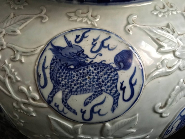 1960 Chinese Export Pair Porcelain Blue and White Giant Jars Vases For ...