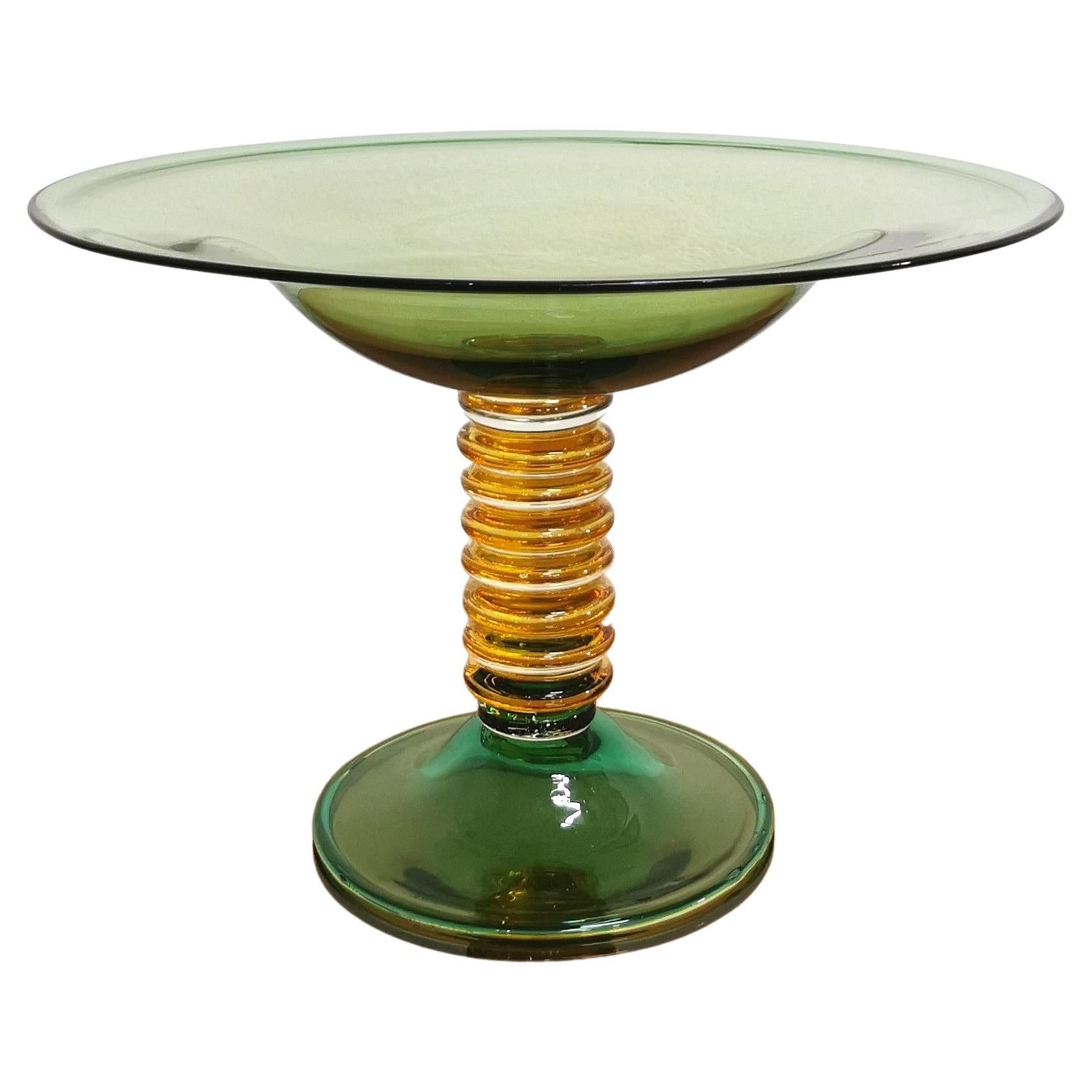 Centre de table surélevé du milieu du siècle en verre de Murano La ...