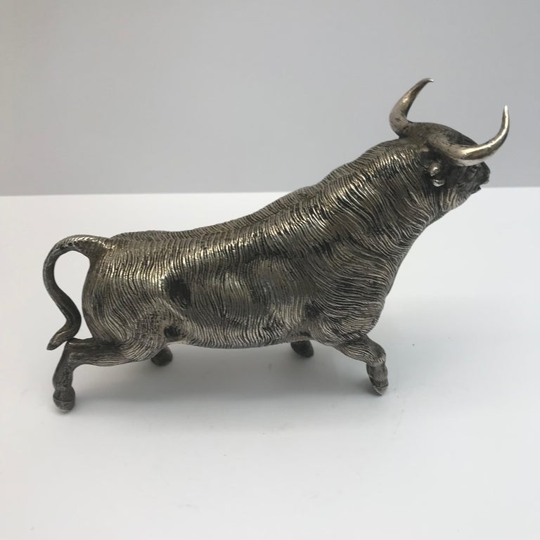 Midcentury Realistic Silver Plated Model of a Bull For Sale at 1stDibs