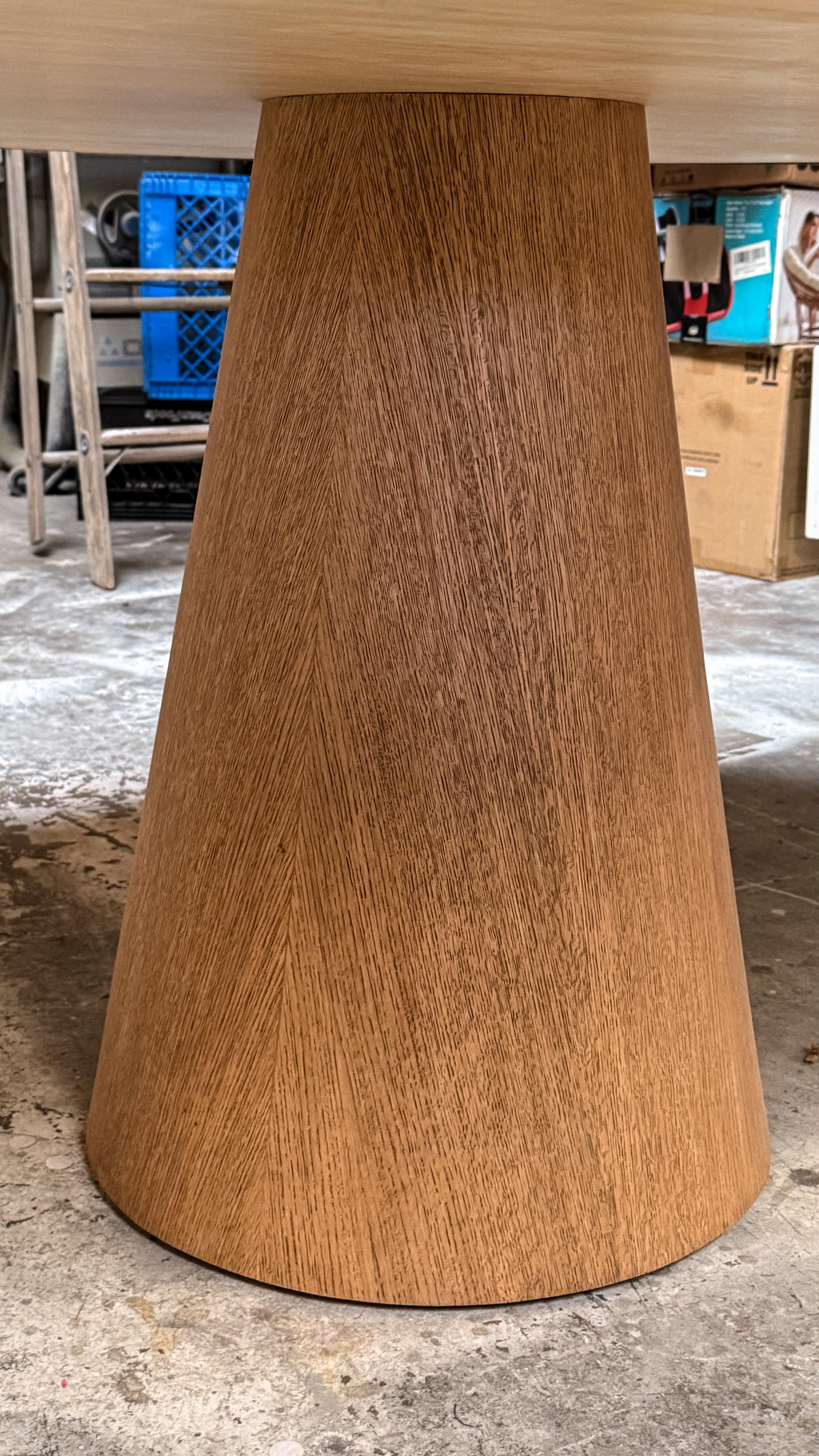 Midcentury Style Round Oak Dining Table with Pedestal Base by Adesso ...