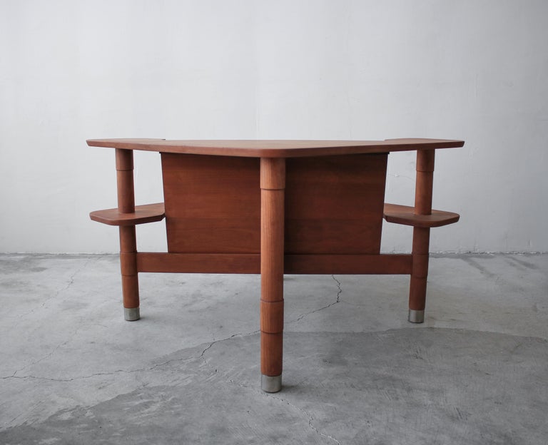 Midcentury Tiered Corner Magazine Table For Sale at 1stDibs