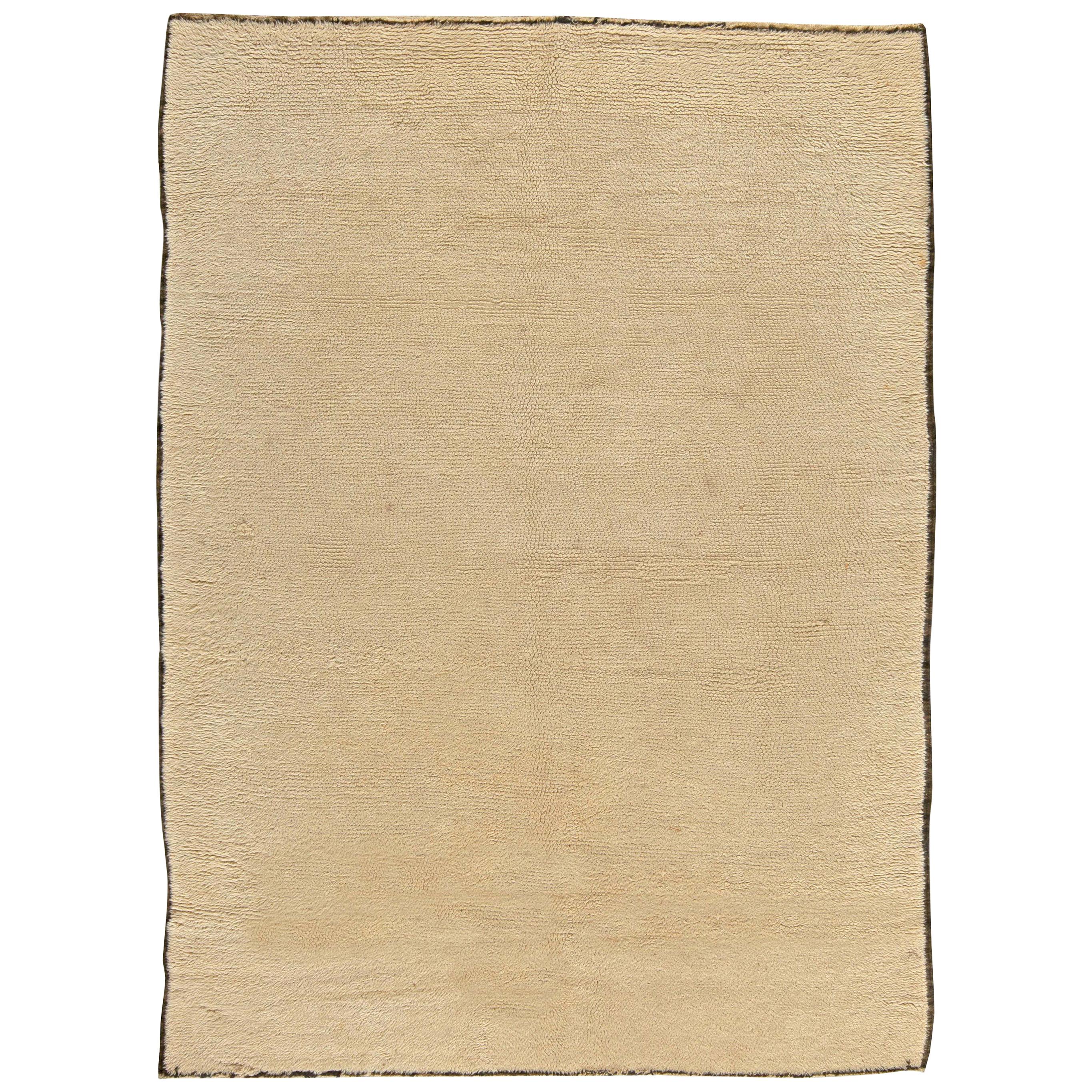 Mid-20th Century Handwoven Moroccan Shaggy Wool Rug by Doris Leslie ...