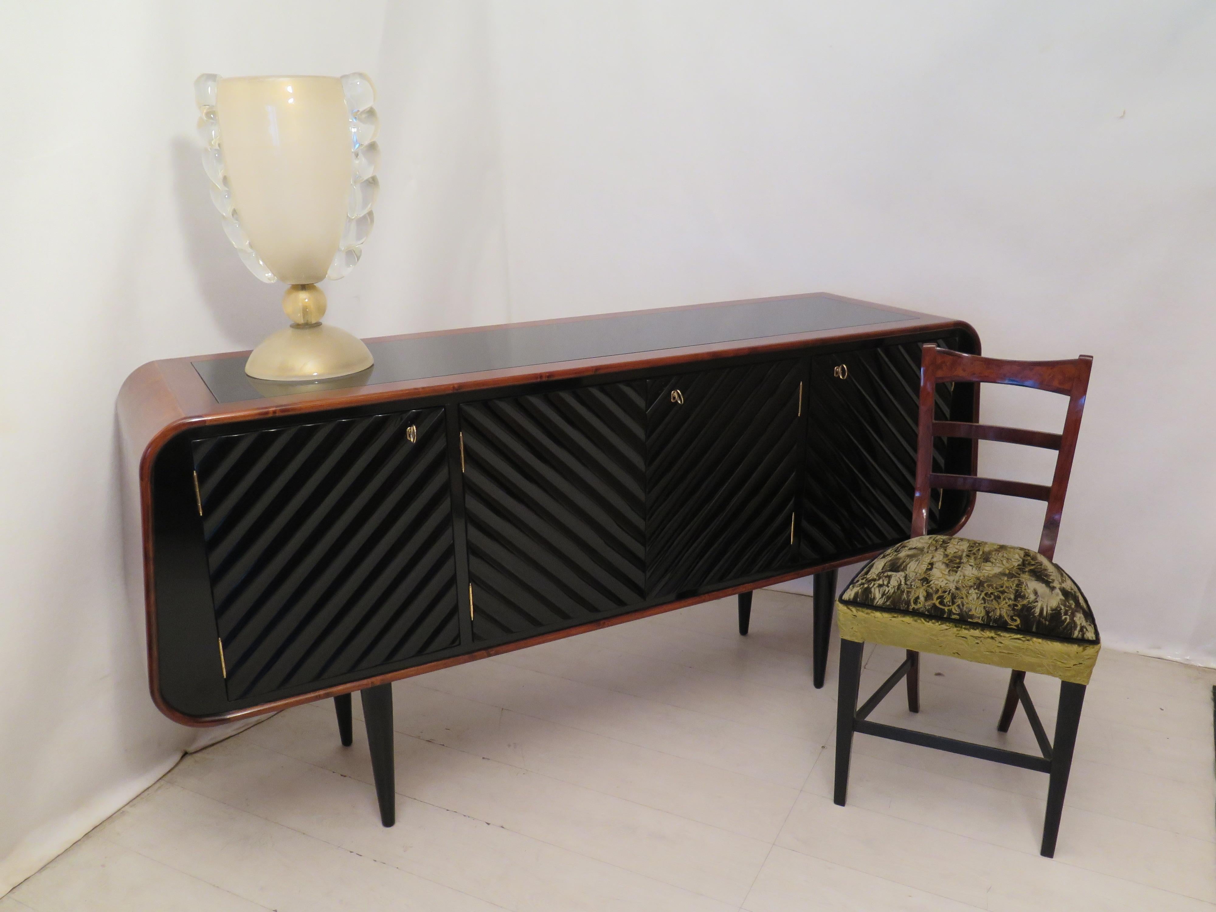 Midcentury Walnut and Black Shellac Italian Sideboard, 1950 at 1stDibs