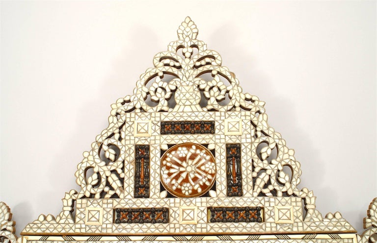 Middle Eastern Moorish Style Mirror - 1stdibs New York For Sale at 1stDibs