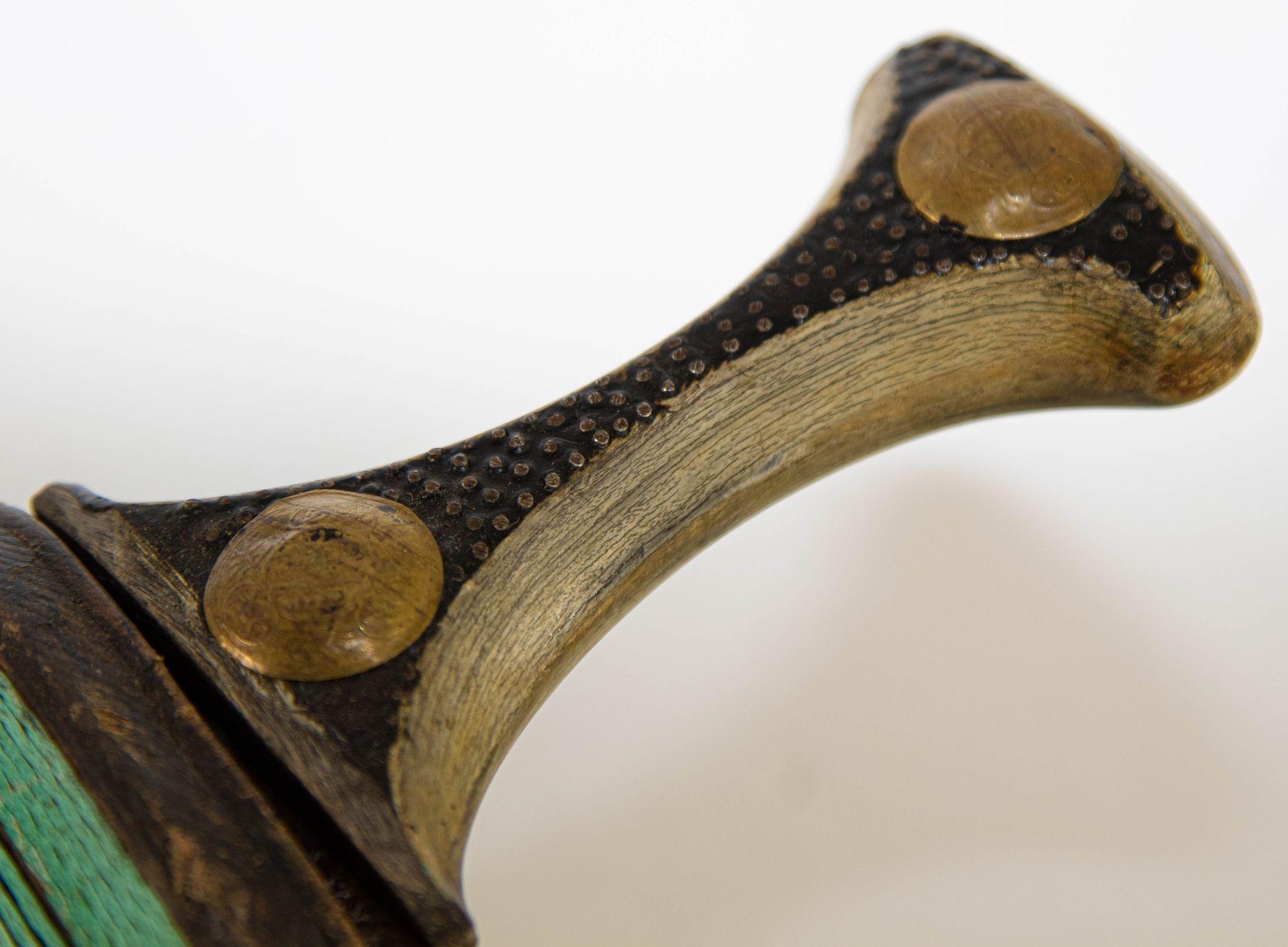 Middle Eastern Yemeni Jambiya Arabic Dagger with Belt For Sale at ...