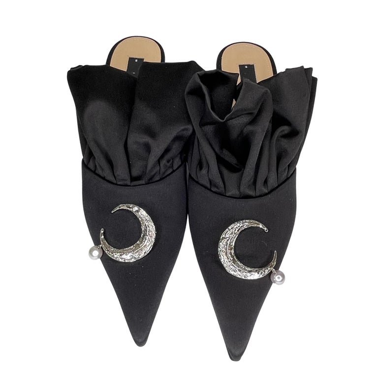 Midnight 00 Antoinette Moon 55 Ruffle Pumps Black (37 EU) For Sale at ...