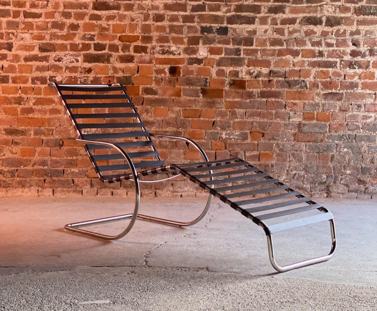 Mies van der Rohe MR Chaise Lounger at 1stDibs | mies van der rohe loungers