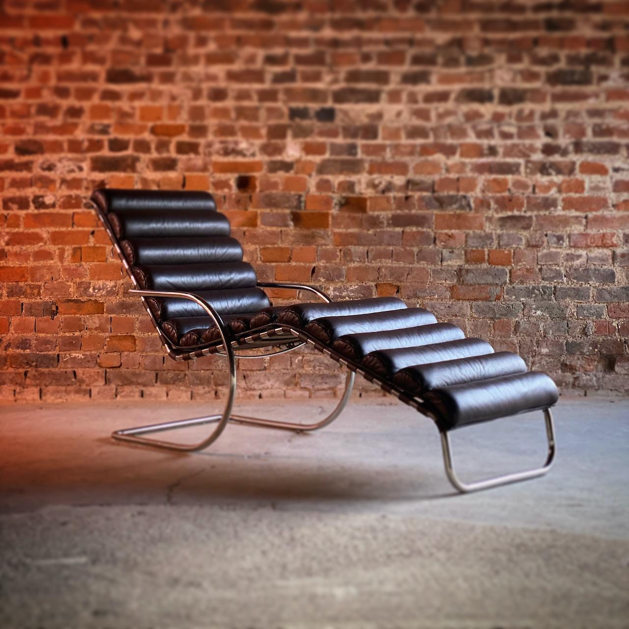 Mies van der Rohe MR Chaise Lounger at 1stDibs | mies van der rohe loungers