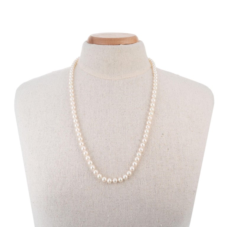 Mikimoto Cultured Pearl Yellow Gold Necklace at 1stDibs