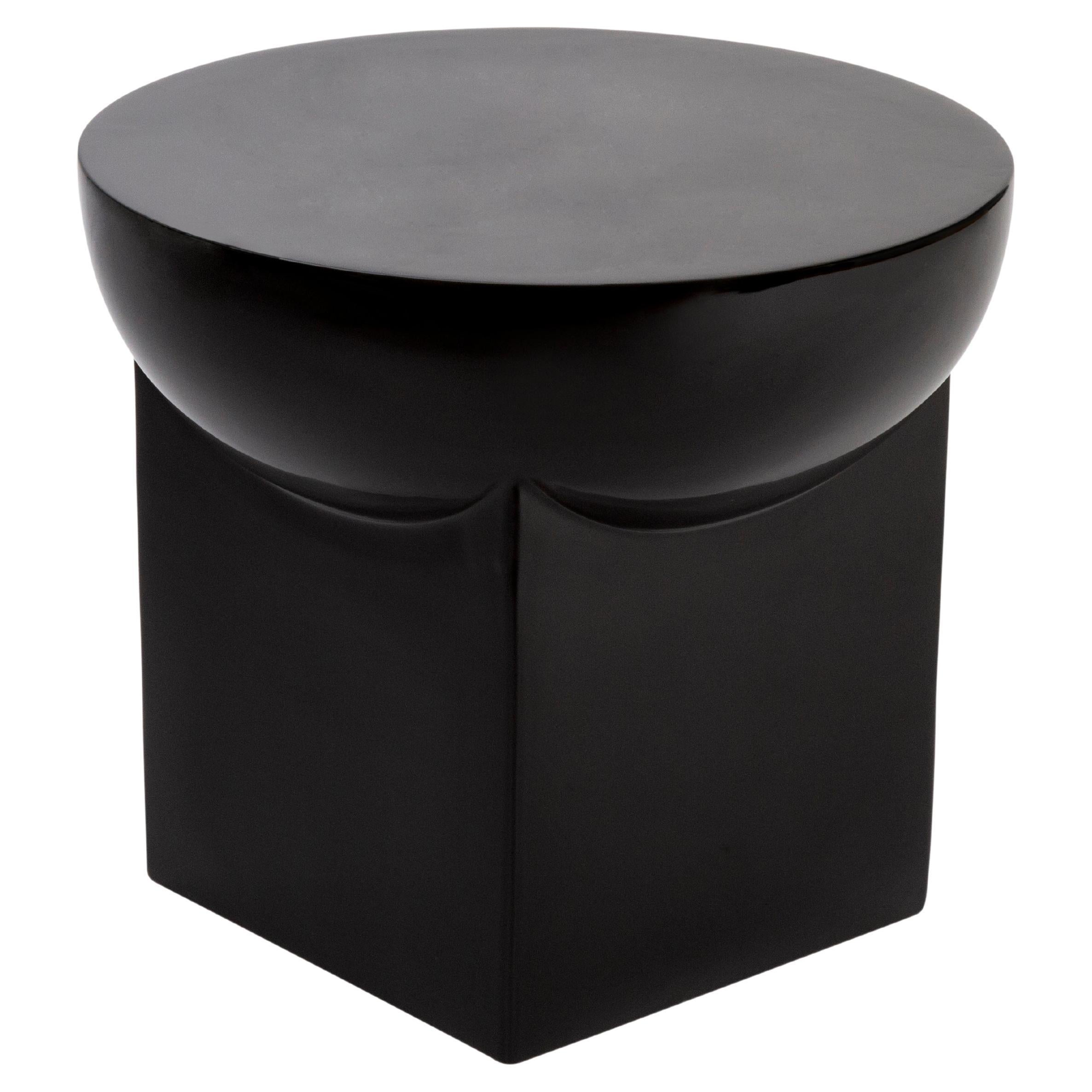 Small Black Metal Mesh Side Table For Sale at 1stDibs