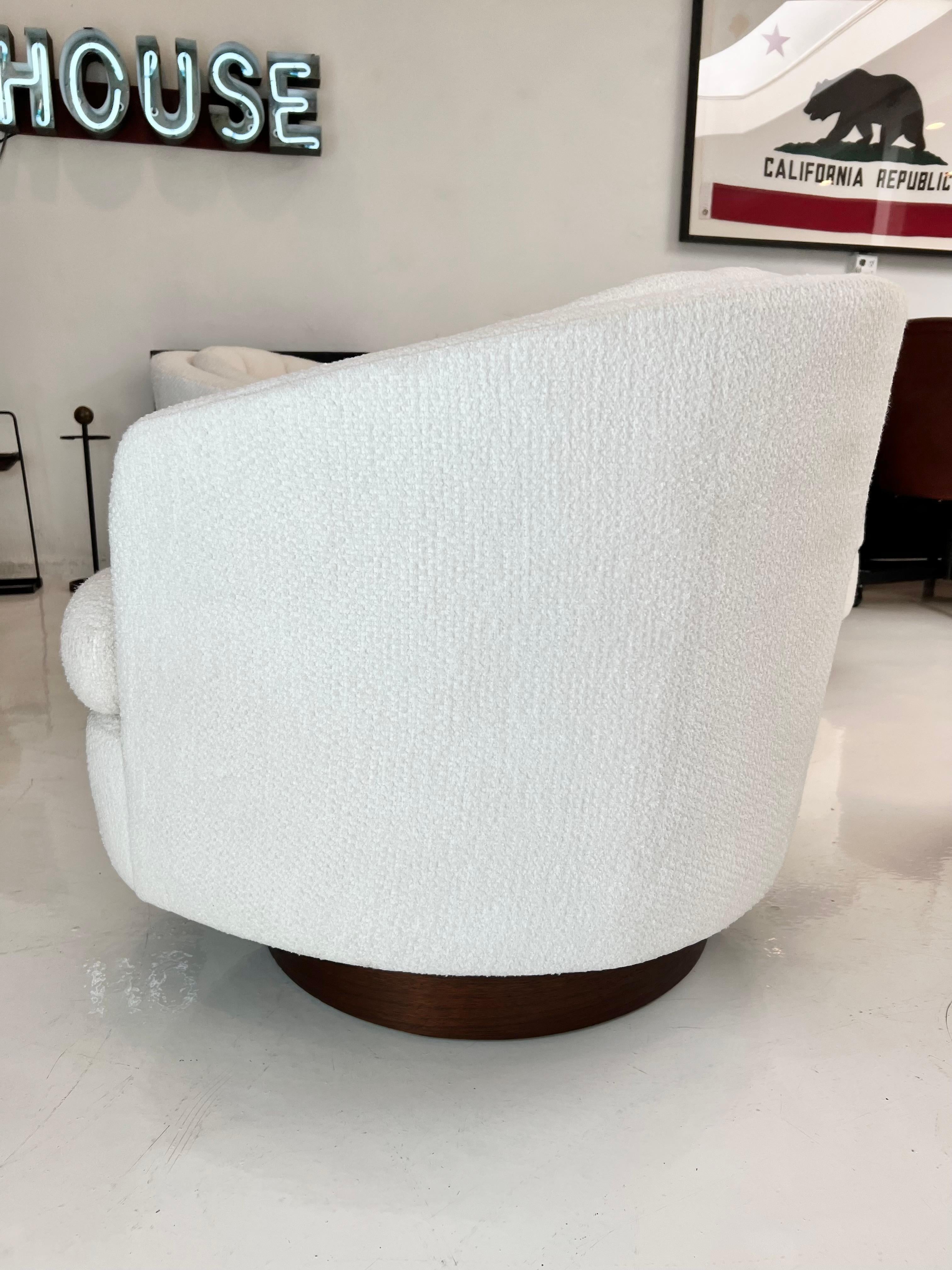 Milo Baughman Boucle Swivel Chairs with Matching Ottomans, 1960s USA ...