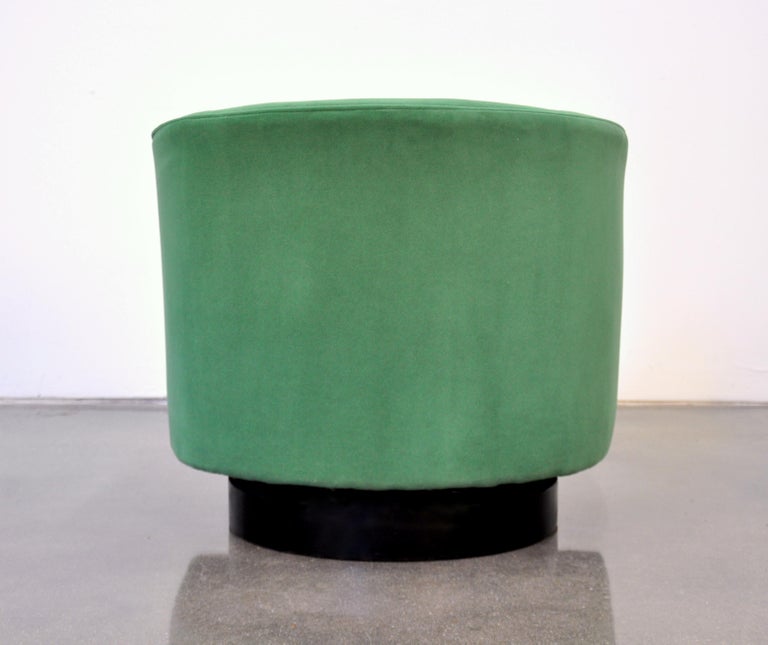Milo Baughman for Thayer Coggin Emerald Green Velvet Swivel Lounge ...