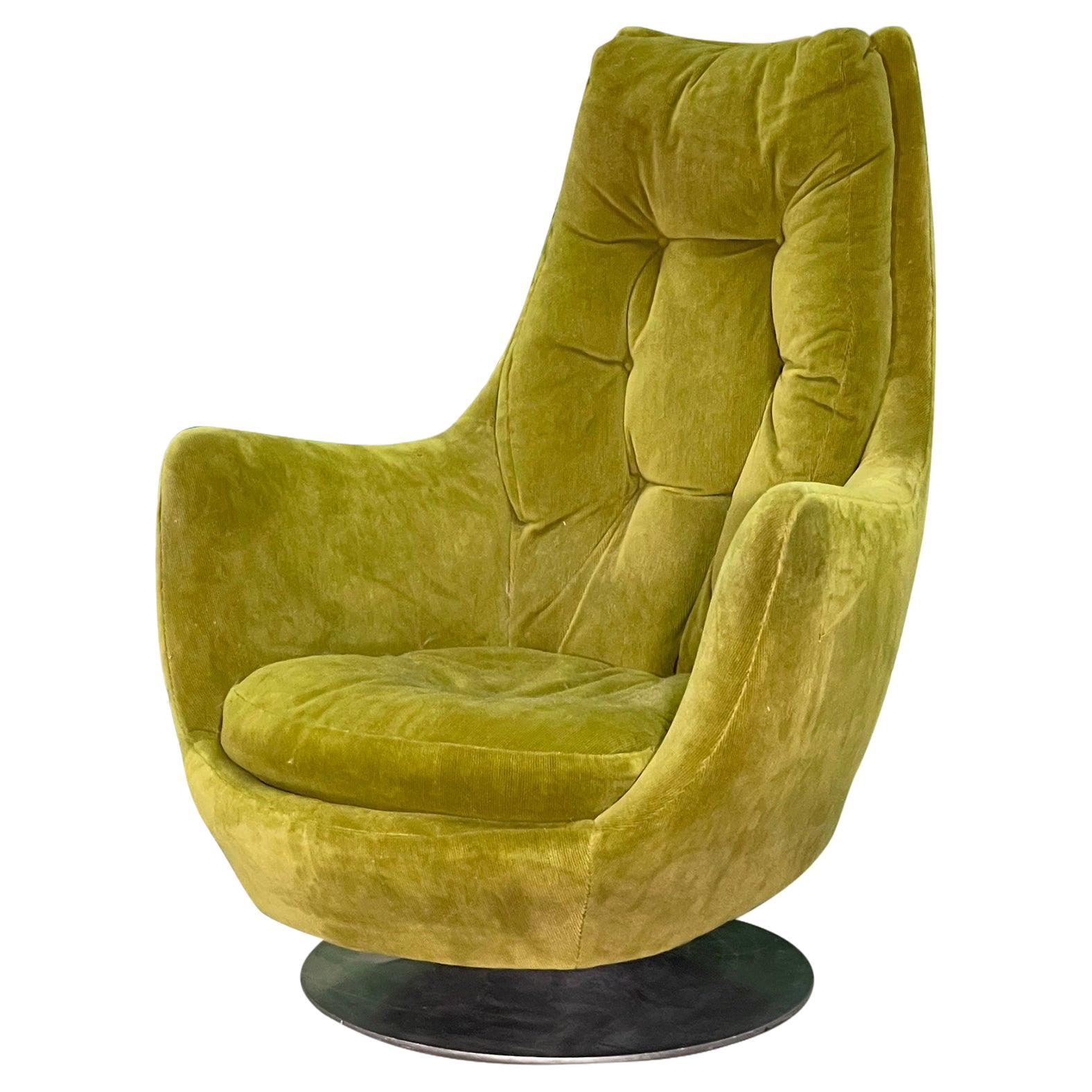 Rattan Tiki Style Chinoiserie Lounge Chairs at 1stDibs | tiki lounge ...