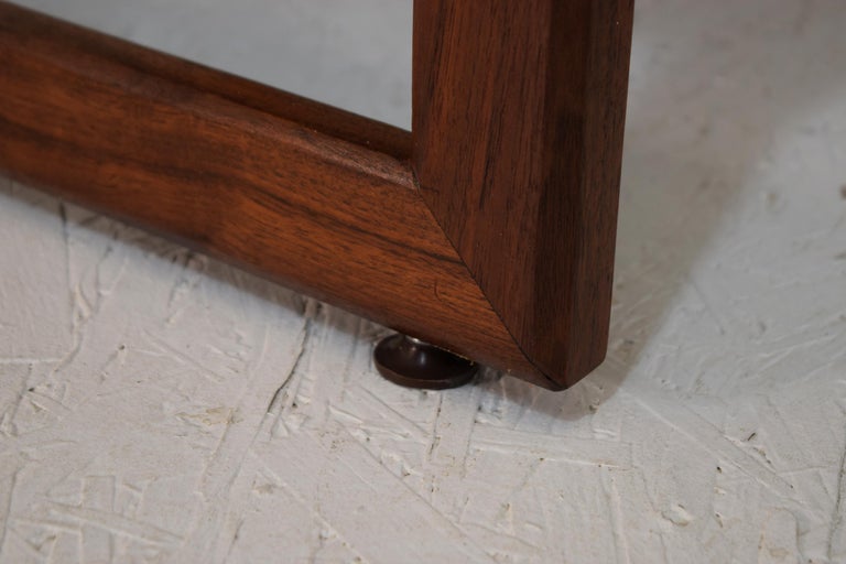 Lounge Chairs in Quartz White Leather and Walnut For Sale at 1stDibs ...