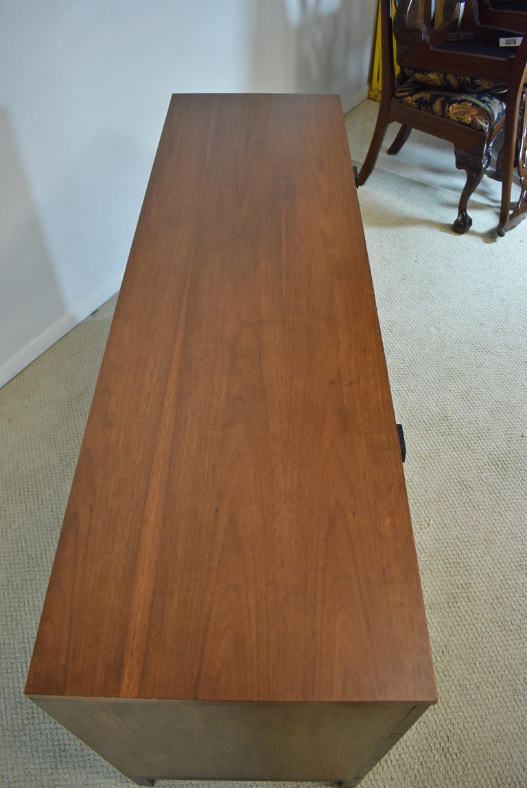 Milo Baughman Modern for Directional Six Drawer Walnut Chest For Sale ...