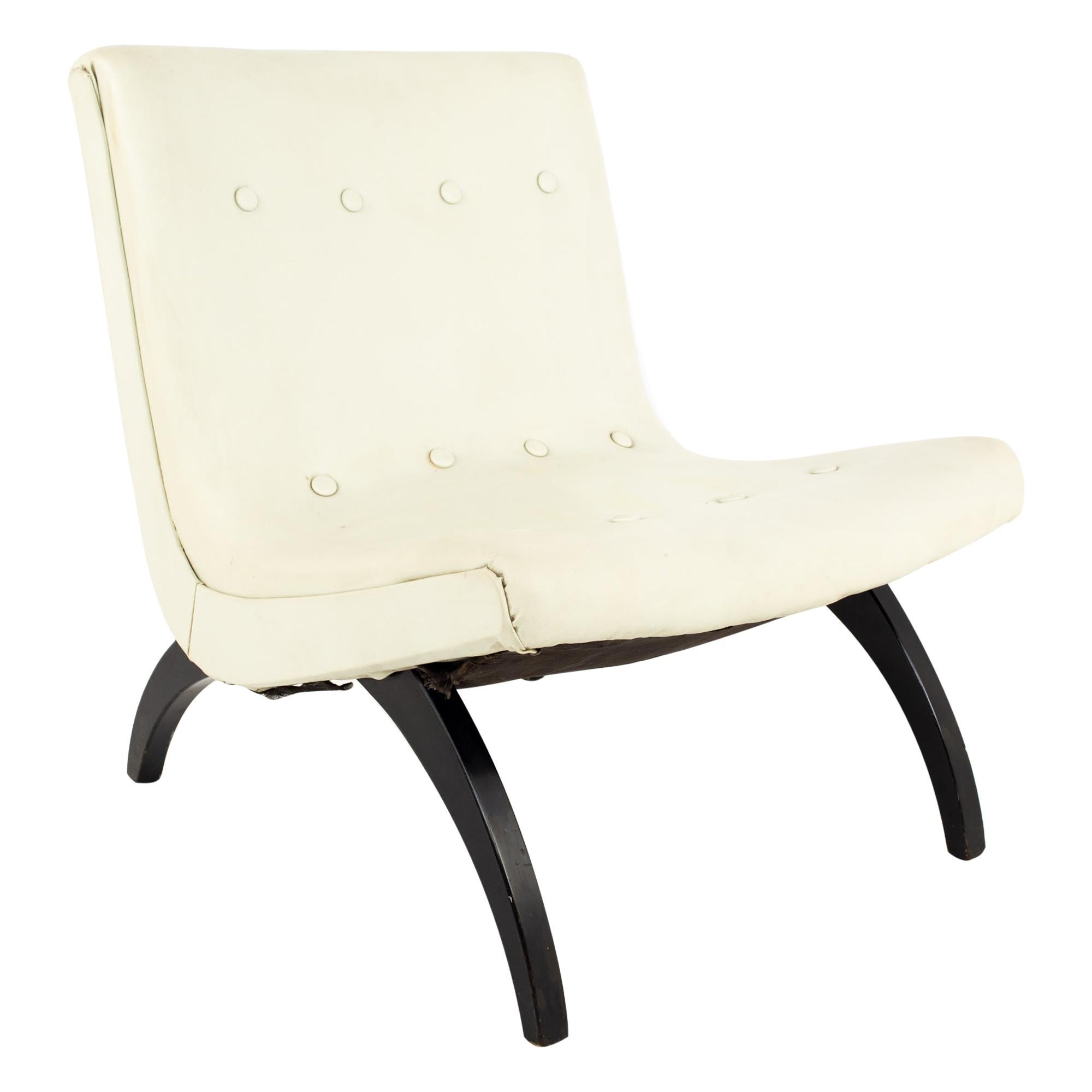 Midcentury Scoop Lounge Chairs After Milo Baughman at 1stDibs