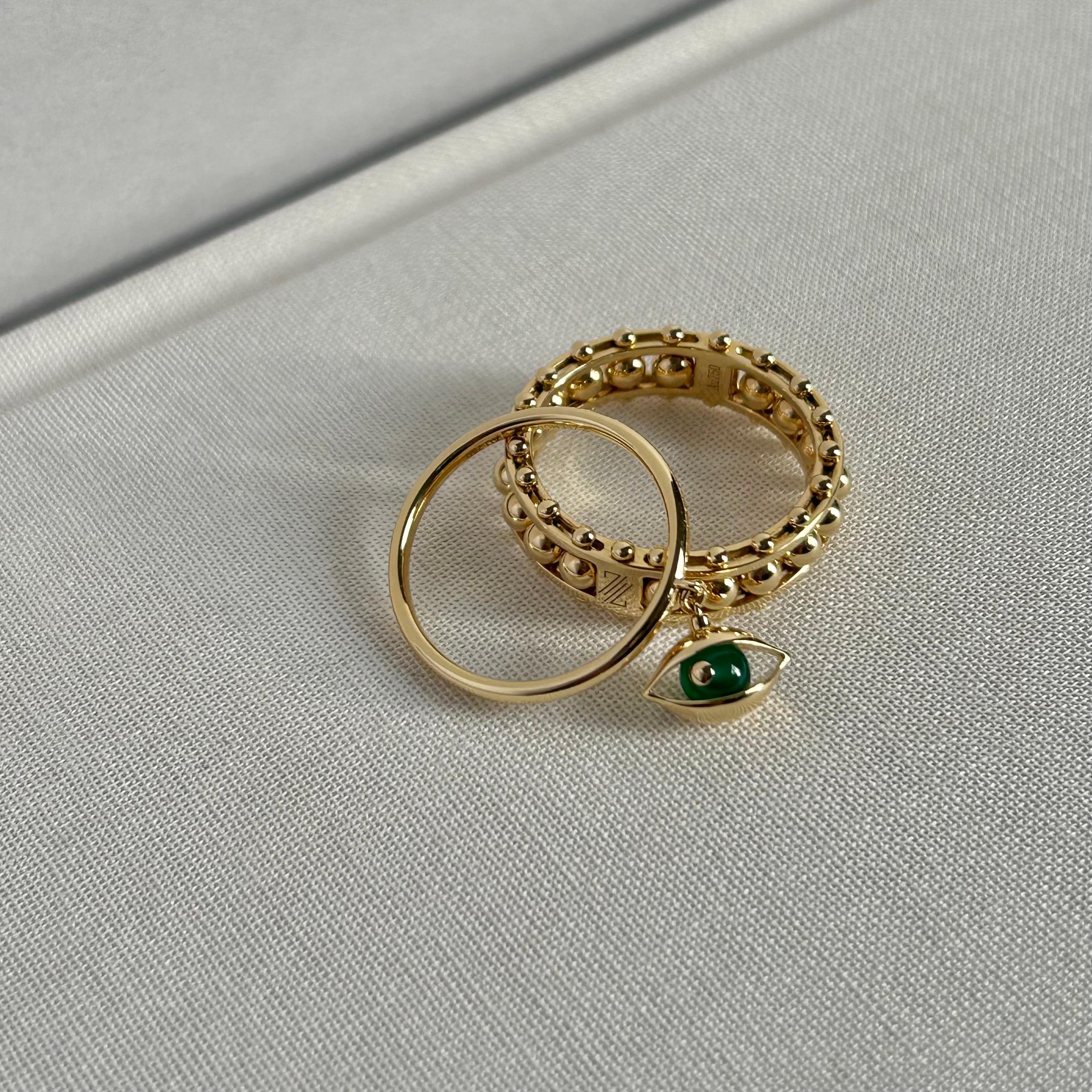 Mini Eye Ring 18 karat Yellow Gold Green Chalcedony For Sale at 1stDibs ...
