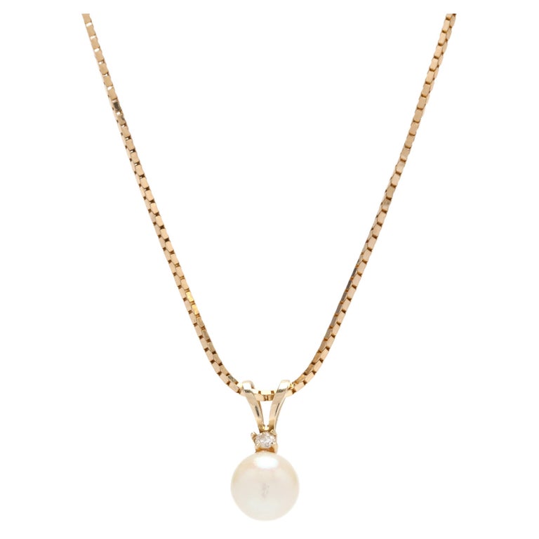 Mini Pearl Diamond Pendant Necklace, 14KT Yellow Gold For Sale at 1stDibs
