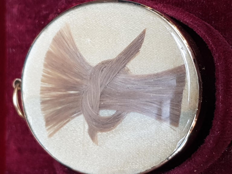 Miniature Child Portrait Pendant Gold For Sale at 1stDibs
