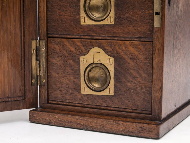 Miniature Oak Royal Horse Guard Sentry Cigar/Cigarette Box For Sale at ...