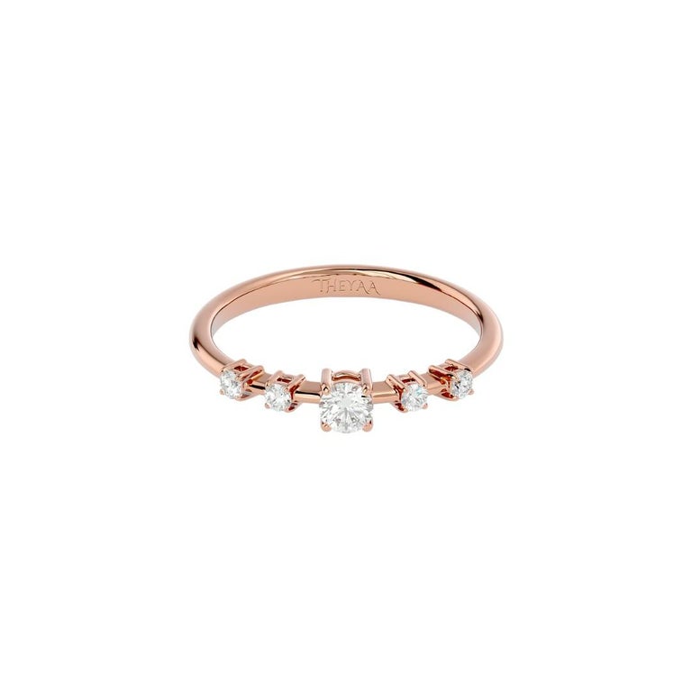 Minimal 5 Diamond Ring in 18 Karat Gold For Sale at 1stDibs