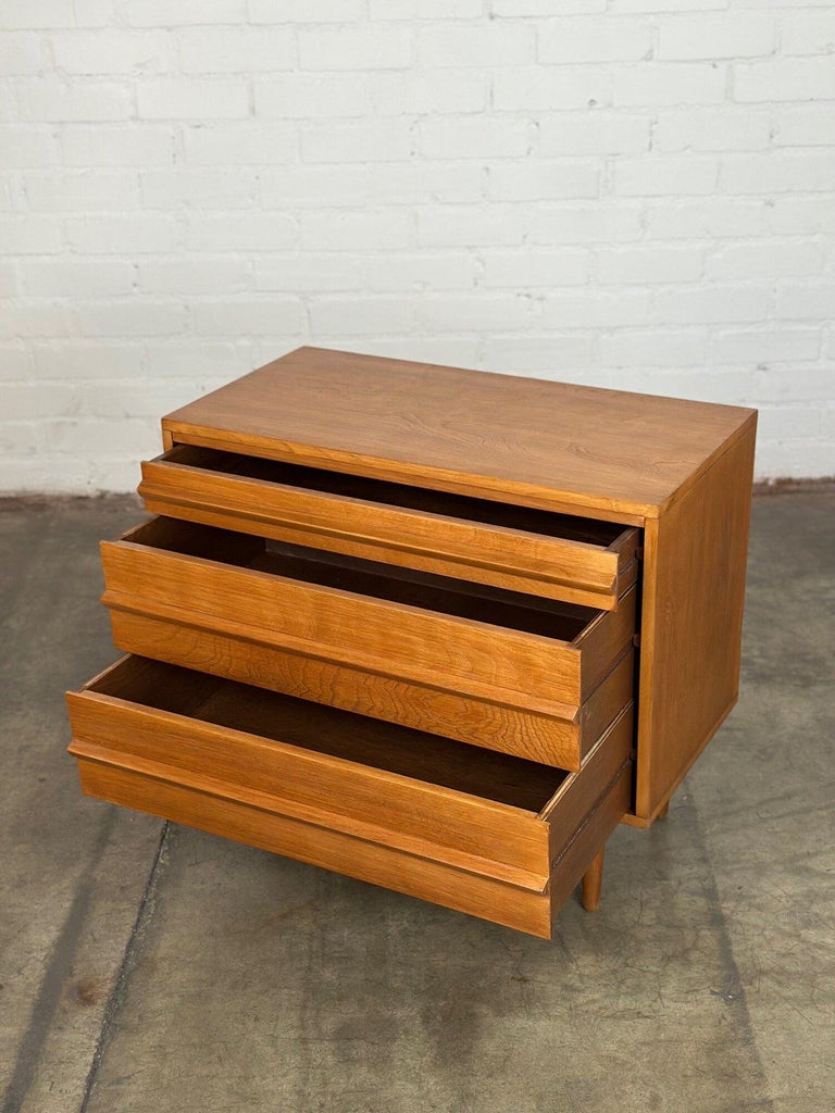 Minimal Chest of Drawers with Sculpted Pulls For Sale at 1stDibs