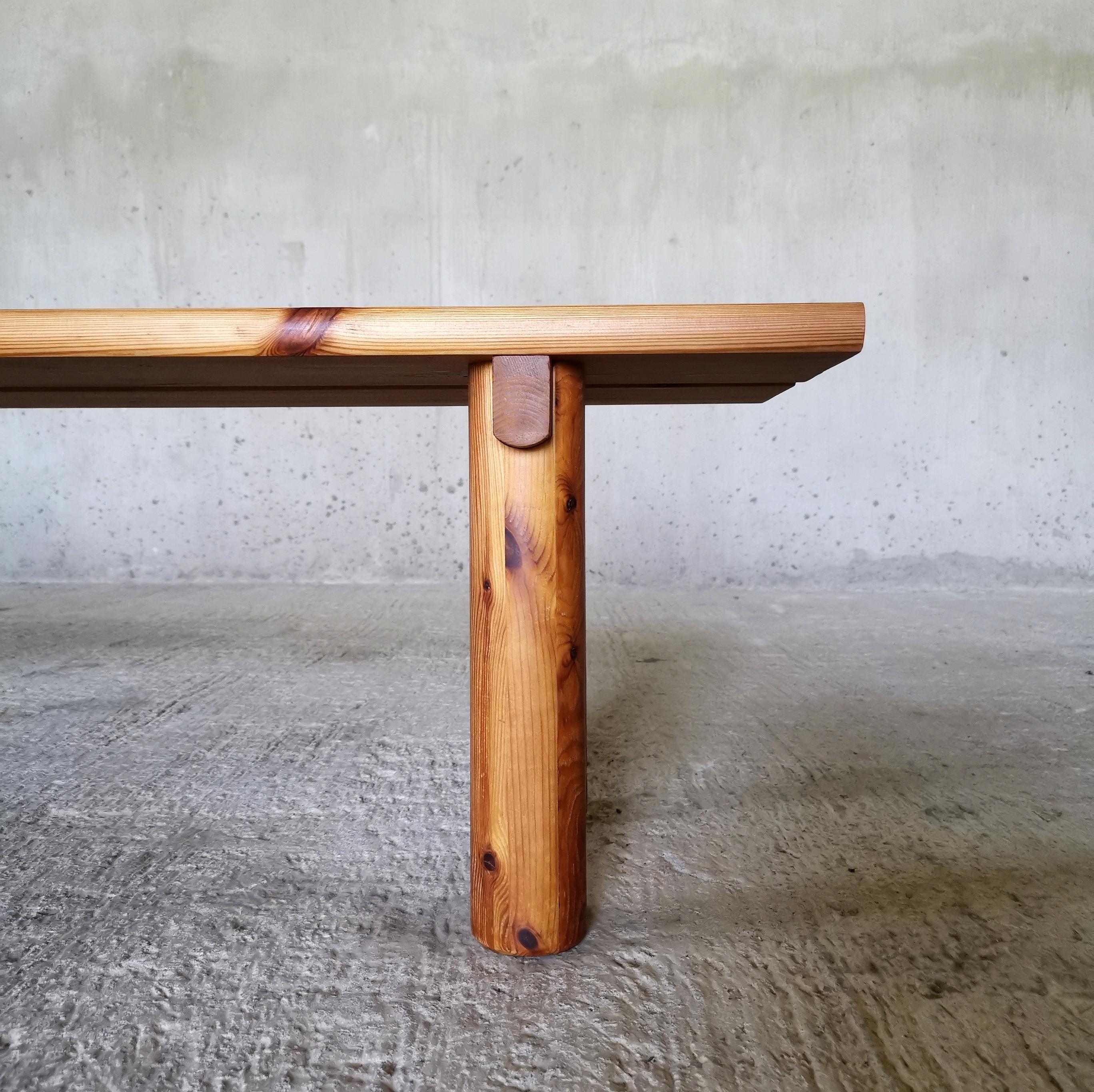 Minimalist bench in solid Oregon pine. Design Friis and Moltke Denmark ...