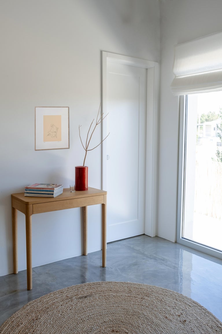 Minimalist Modern Console Table in Oak For Sale at 1stDibs