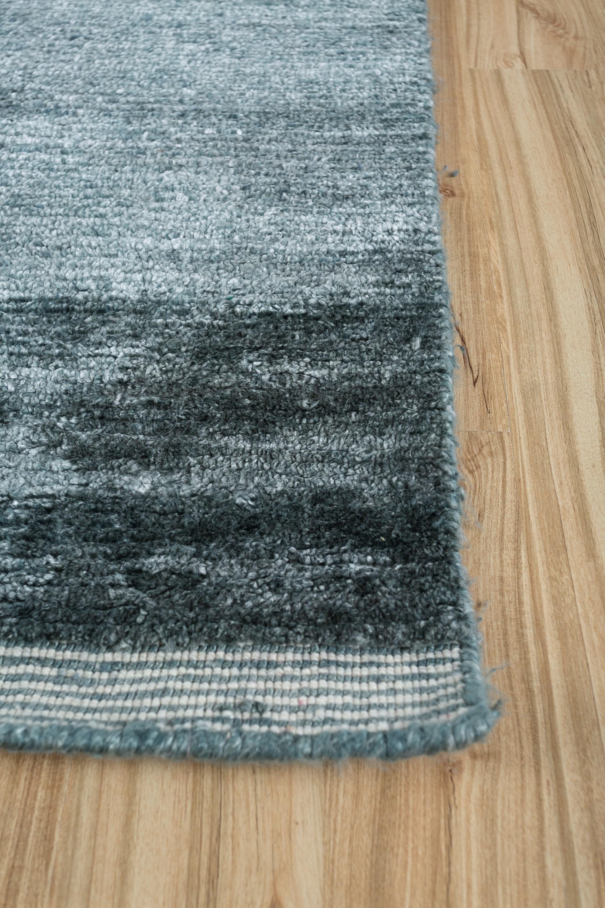 Minimalist Muse Jasper and Jasper 180x270 cm Handloom Rug For Sale at ...