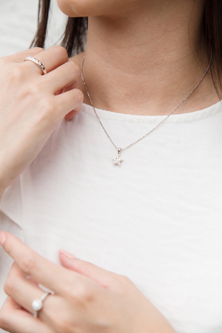 Minimalist Platinum Vintage Hammer Set Round Brilliant Diamond Band at ...