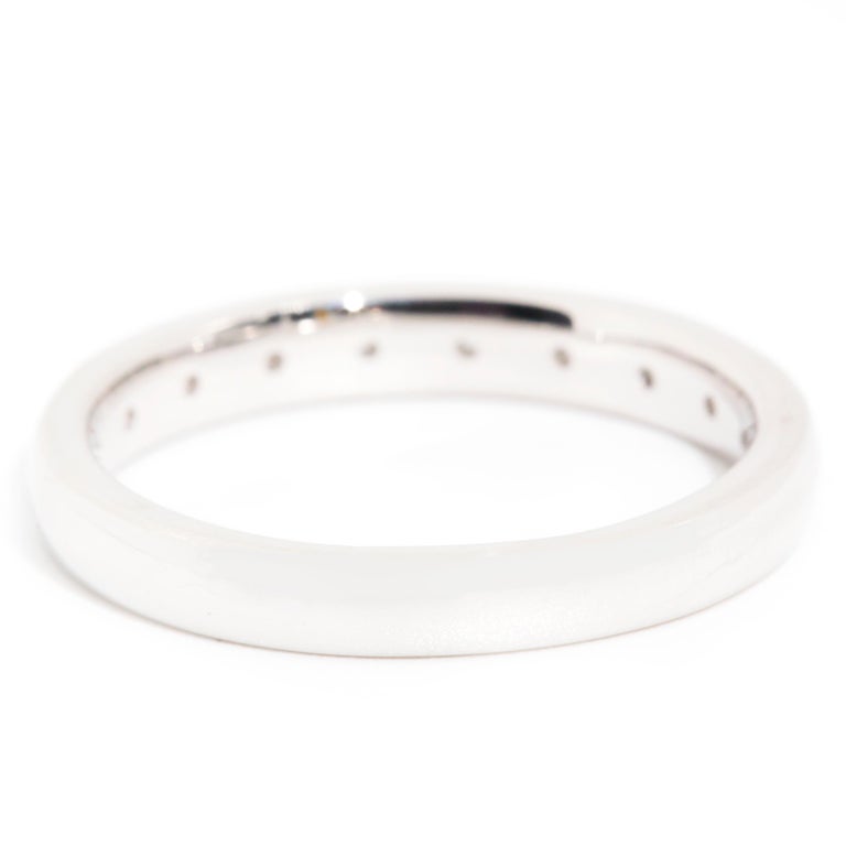 Minimalist Platinum Vintage Hammer Set Round Brilliant Diamond Band at ...