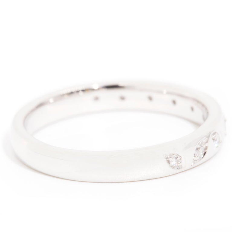 Minimalist Platinum Vintage Hammer Set Round Brilliant Diamond Band at ...