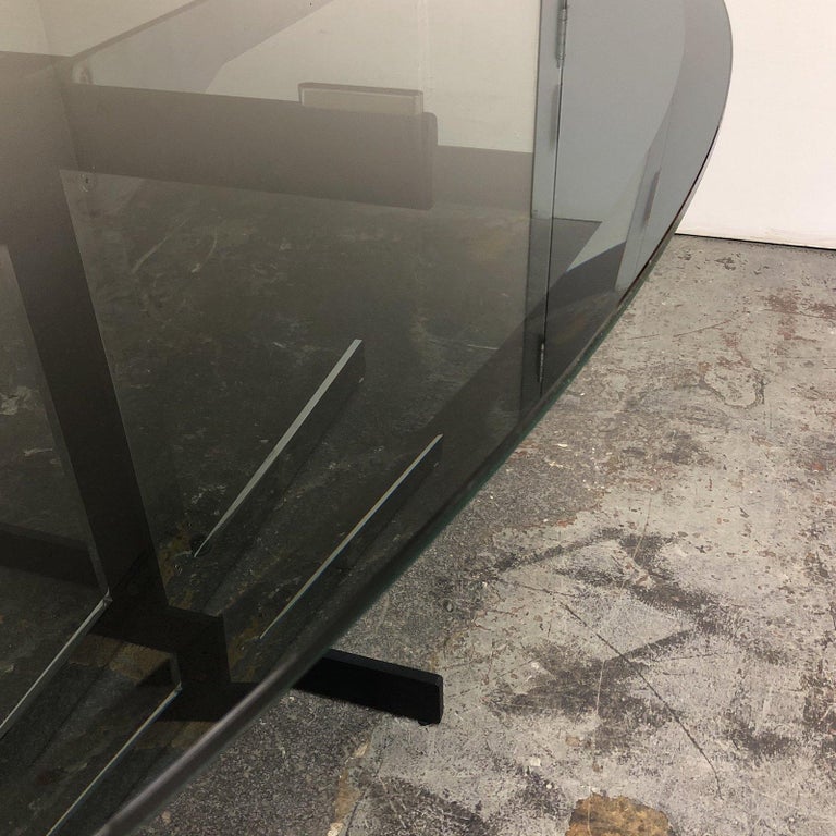 Minotti Catlin Oval Smoked Grey Glass Table For Sale at 1stDibs ...