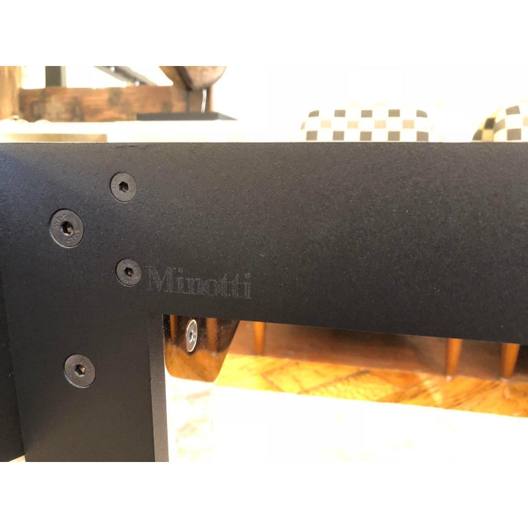 Minotti Catlin Oval Smoked Grey Glass Table For Sale at 1stDibs ...