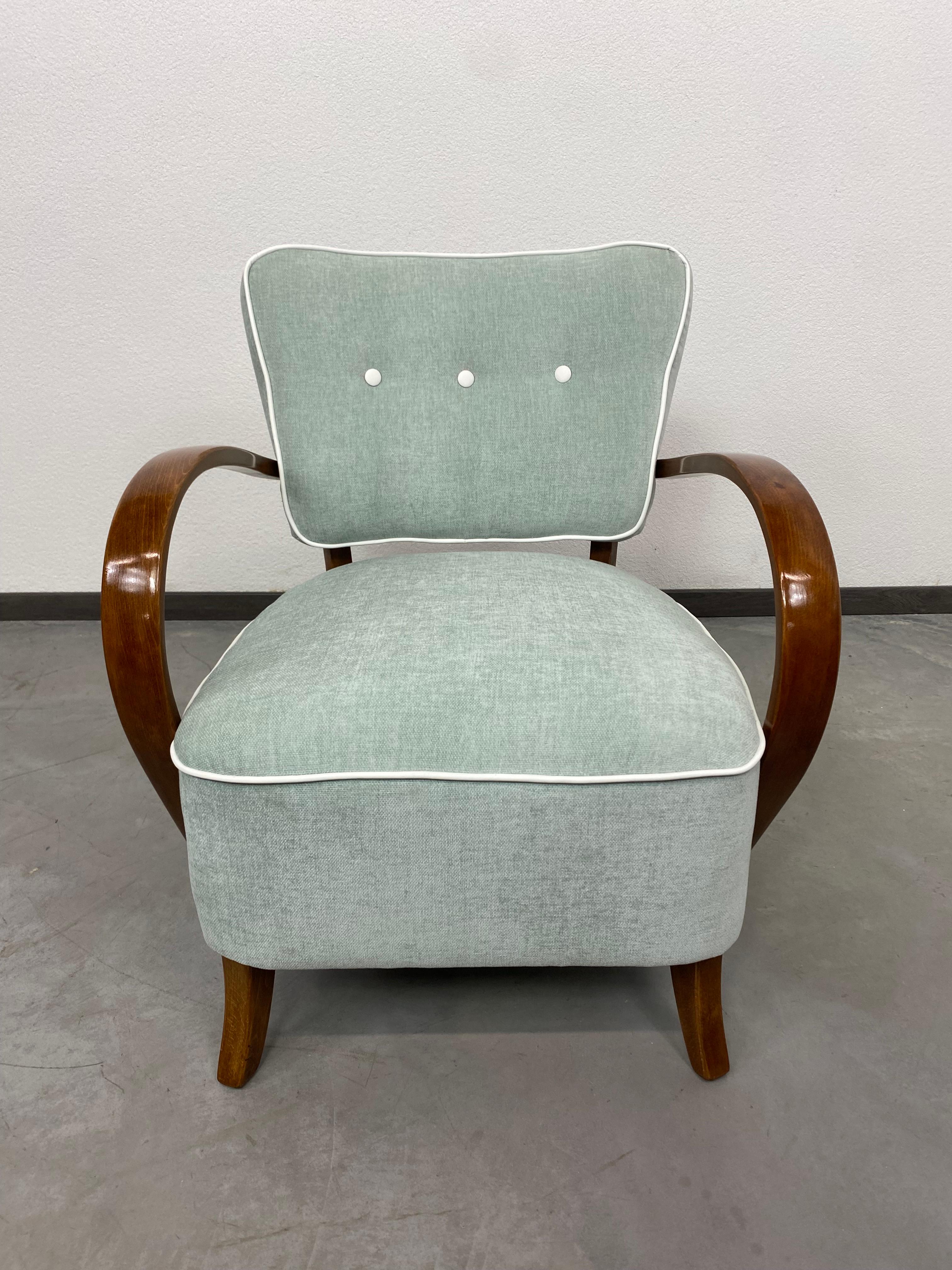 Mint art deco chair H237 by Jindřich Halabala For Sale at 1stDibs