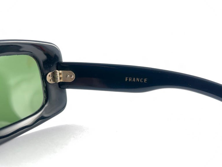 Mint Vintage Rectangular "Checked" Green Lenses 1960'S Made In France ...