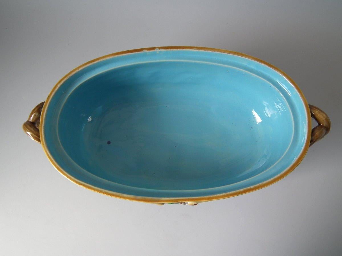 Minton Majolica Gun Dog Game Pie Dish With Liner at 1stDibs | minton ...